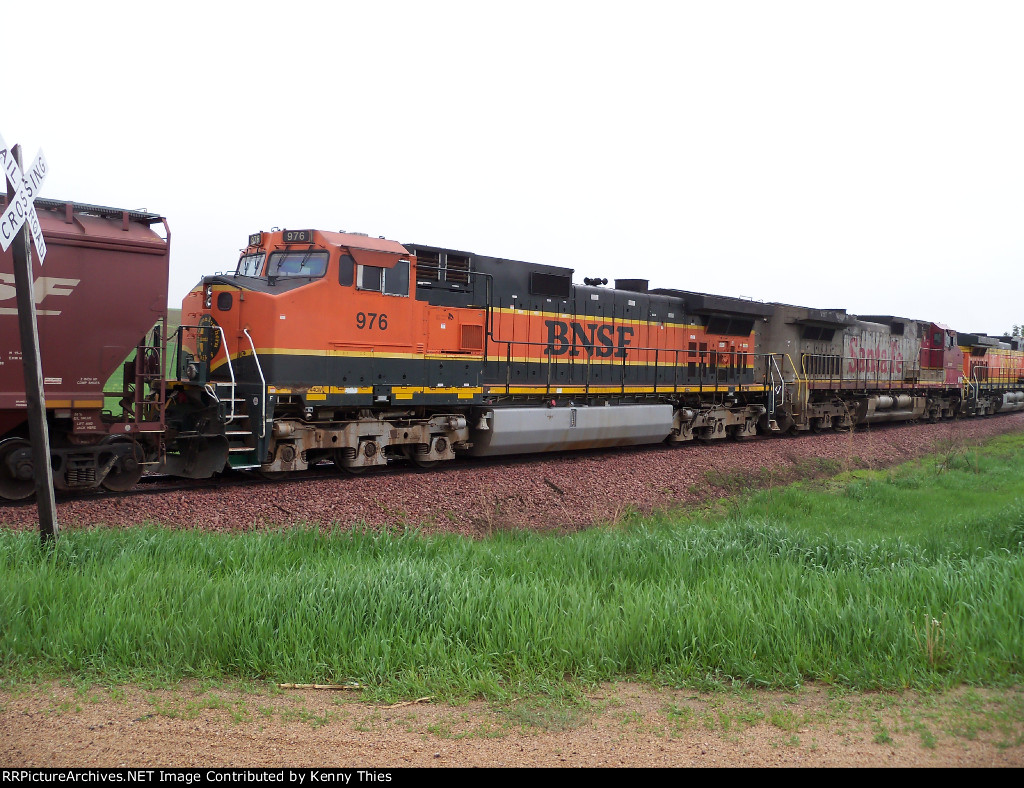BNSF 976